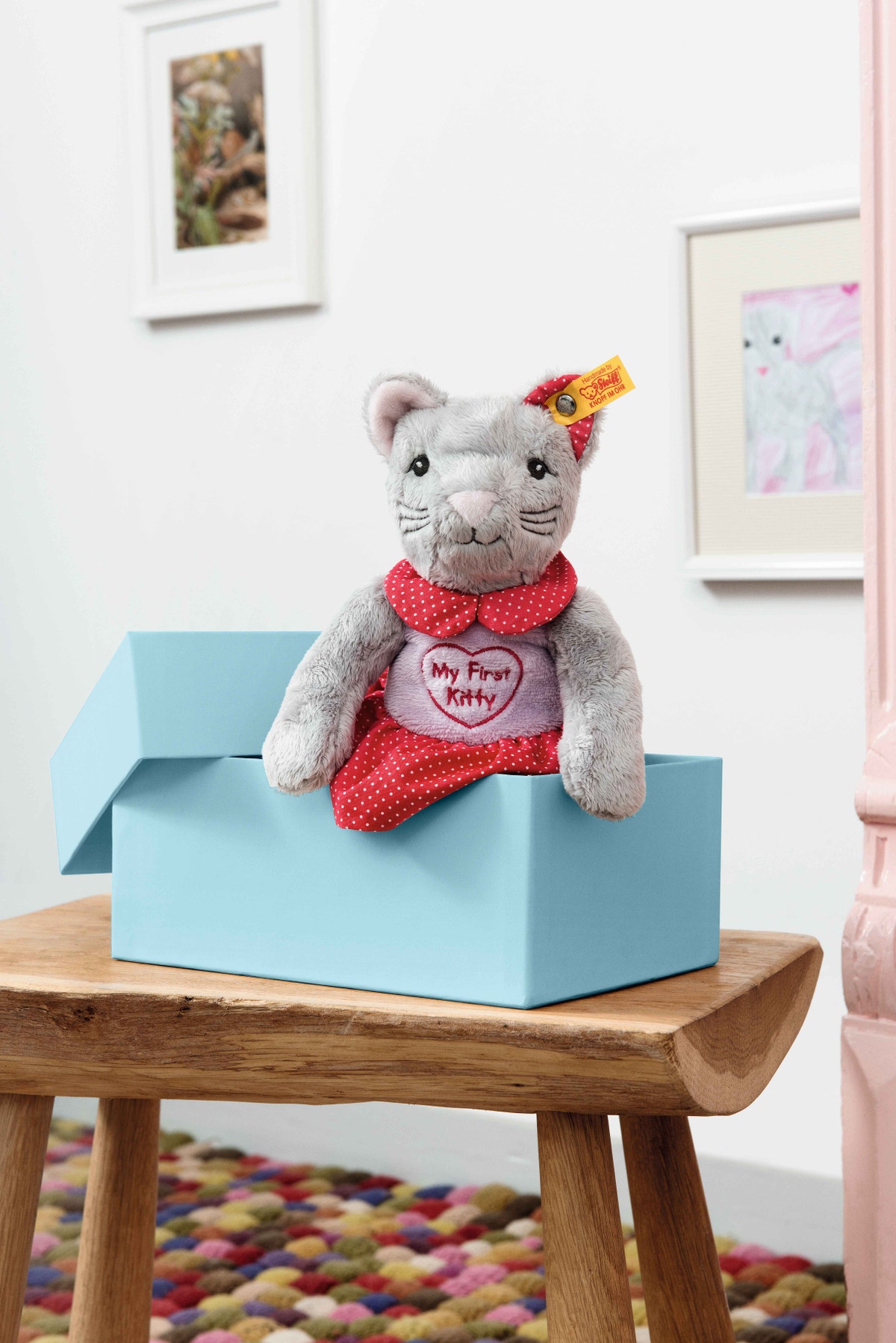 My first Steiff cat with rustling foil in gift box - Steiff.com